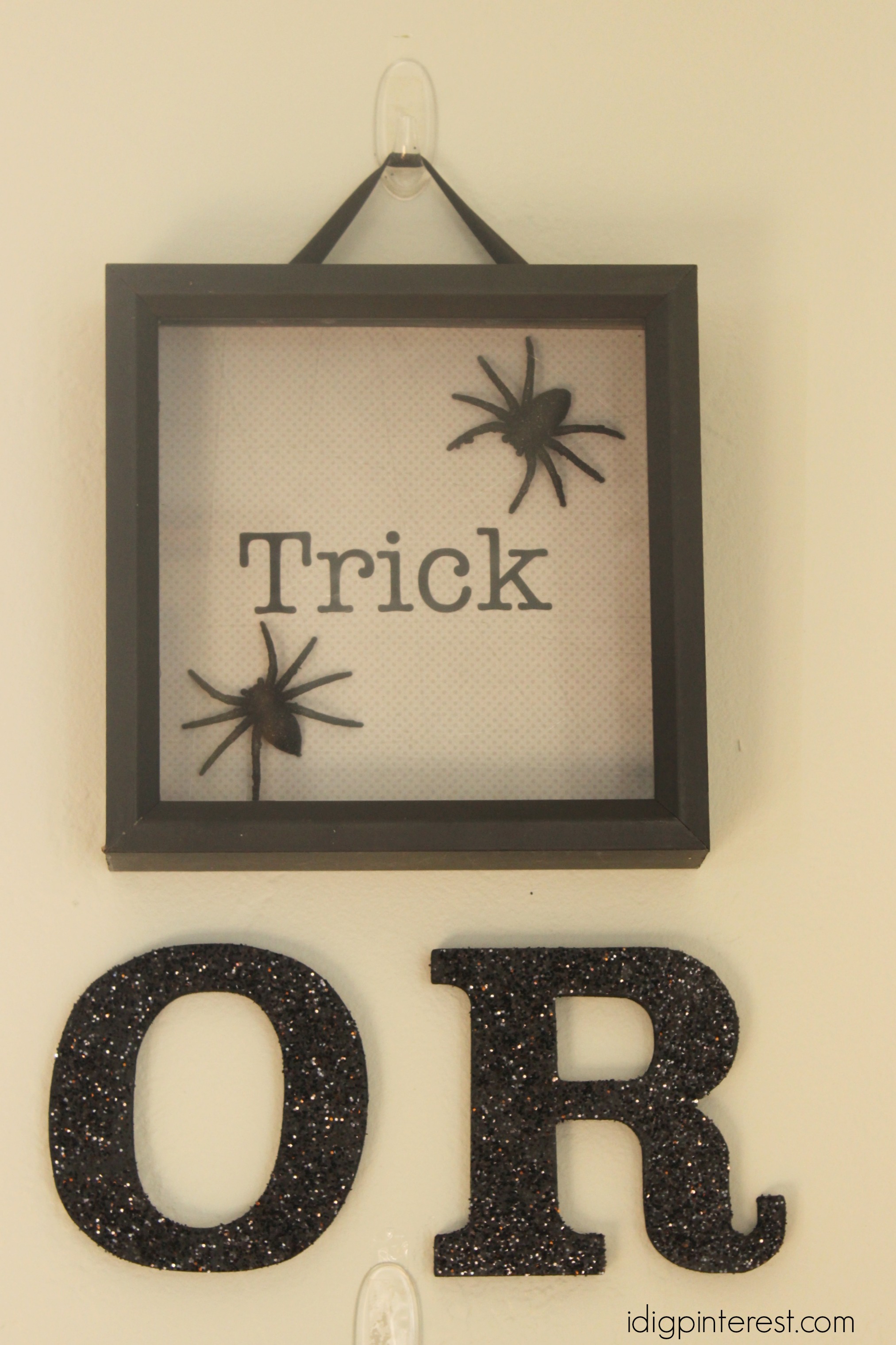 Trick-or-Treat Shadow Box Wall Decor - I Dig Pinterest