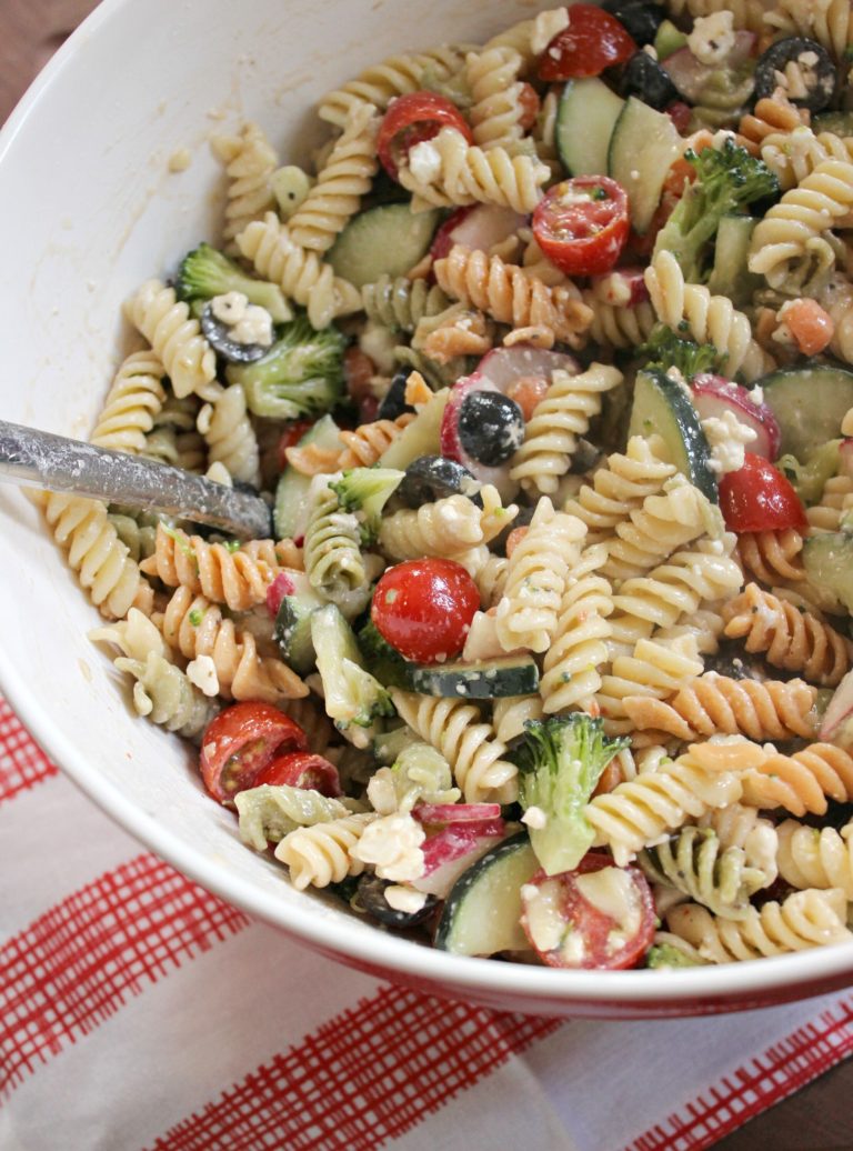 Potluck Pasta Salad - I Dig Pinterest