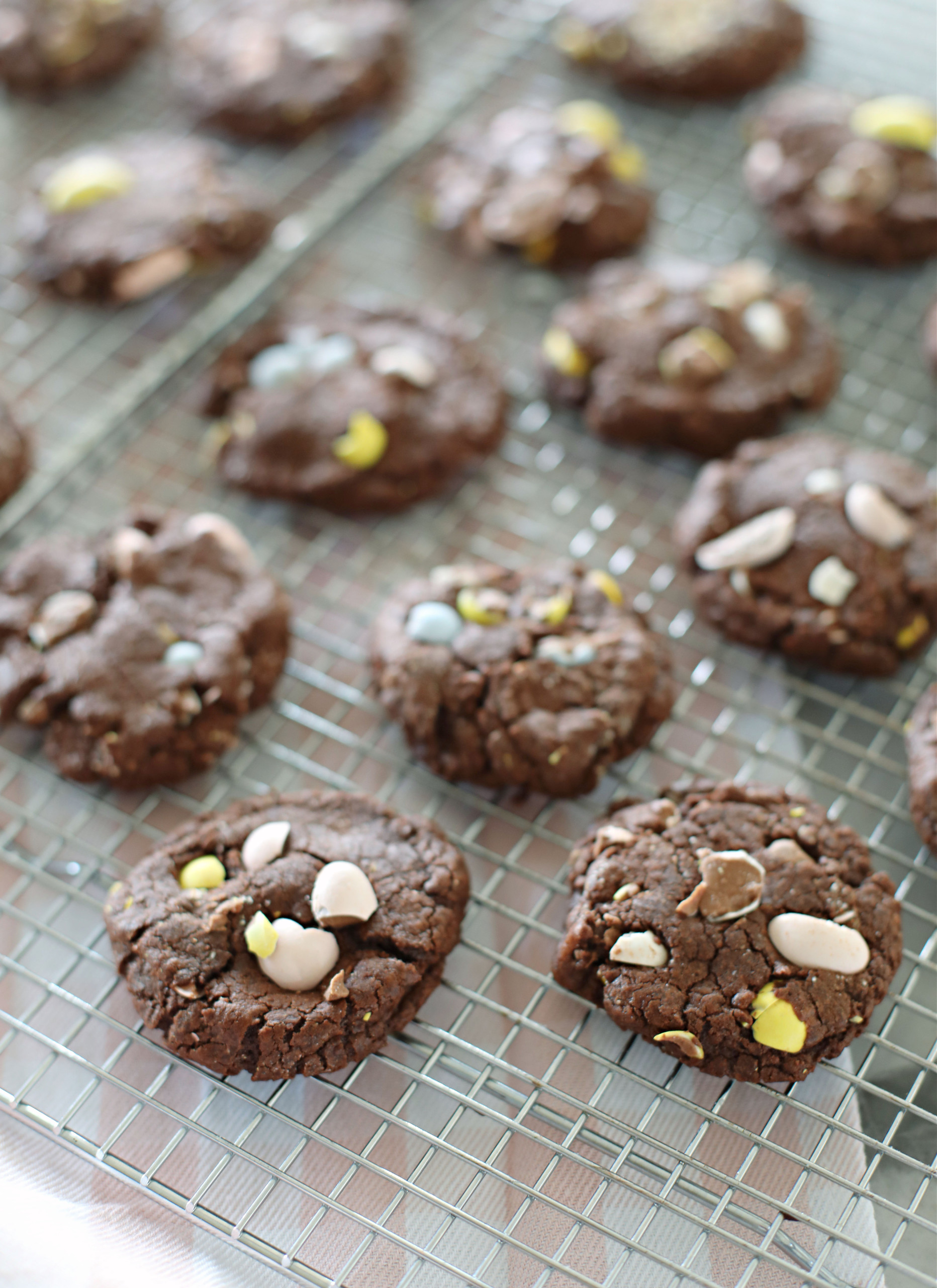 Cadbury Egg Brownie Cookies - I Dig Pinterest
